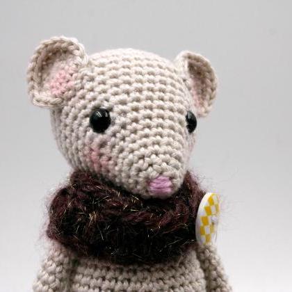 Crochet Pattern - Charlize The Mini Mouse on Luulla