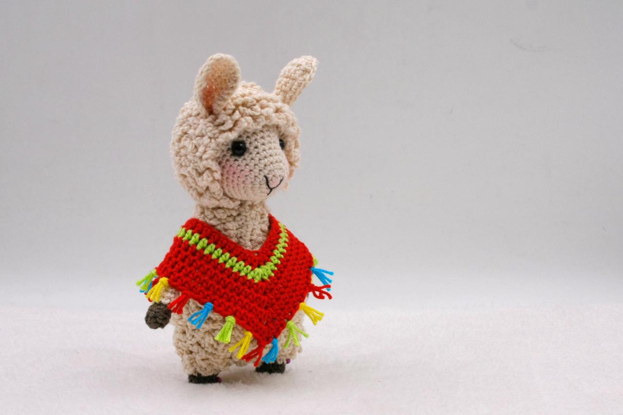Crochet Pattern: Pedro The Mini Llama on Luulla